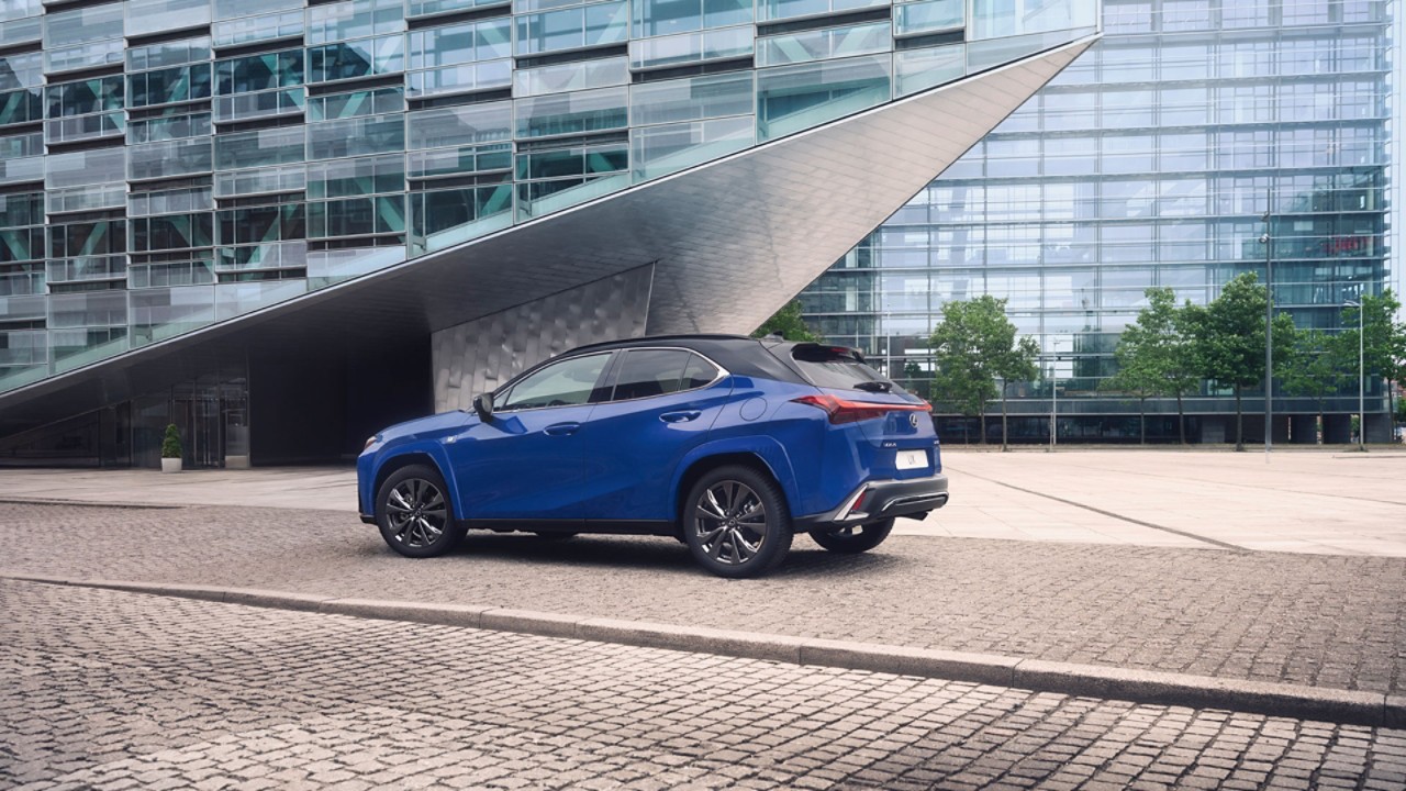Lexus UX 300h F SPORT Design piedāvājums | Lexus Latvija